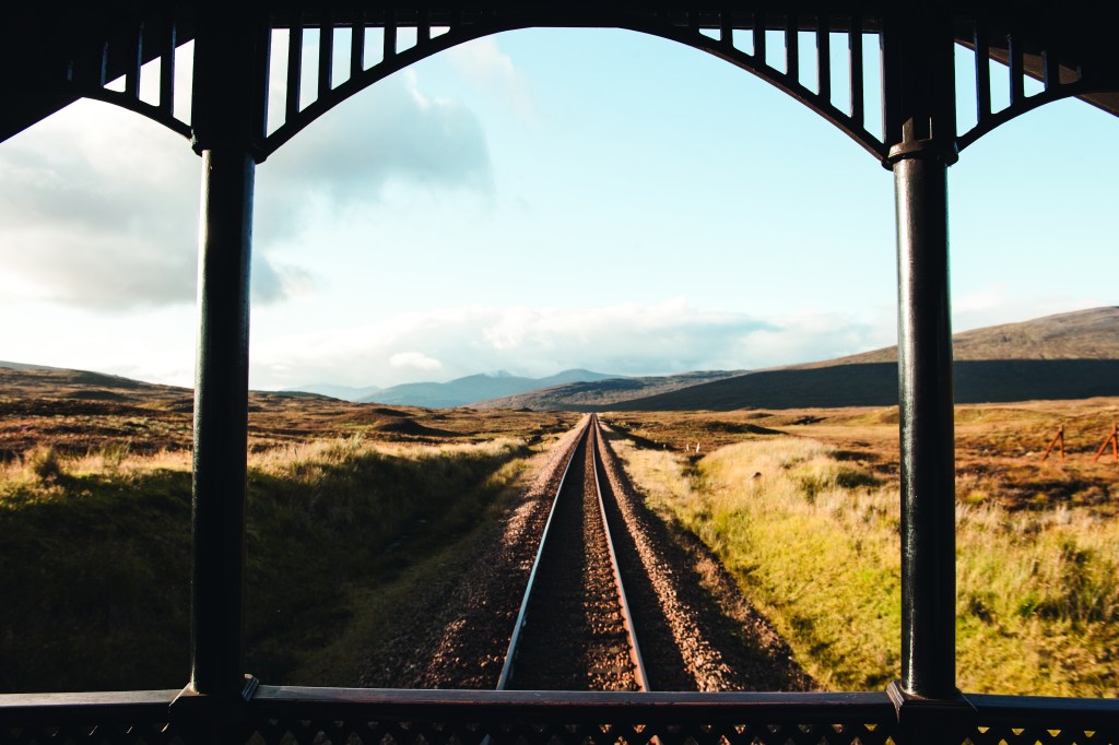 TIME TRAVEL THROUGH SCOTLAND: THE LUXURIOUS TRAIN “BELMOND ROYAL ...